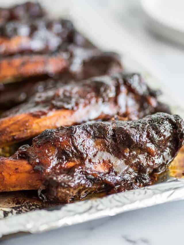 Crock-pot Beef Ribs - Baking Mischief