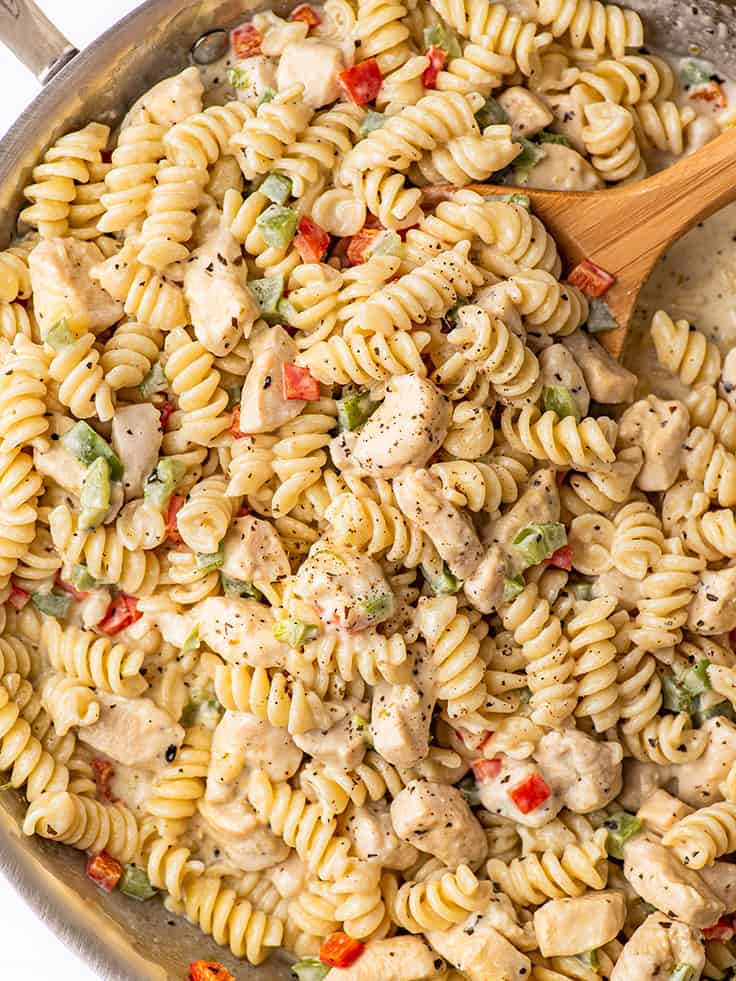 Creamy Chicken Pasta - Baking Mischief